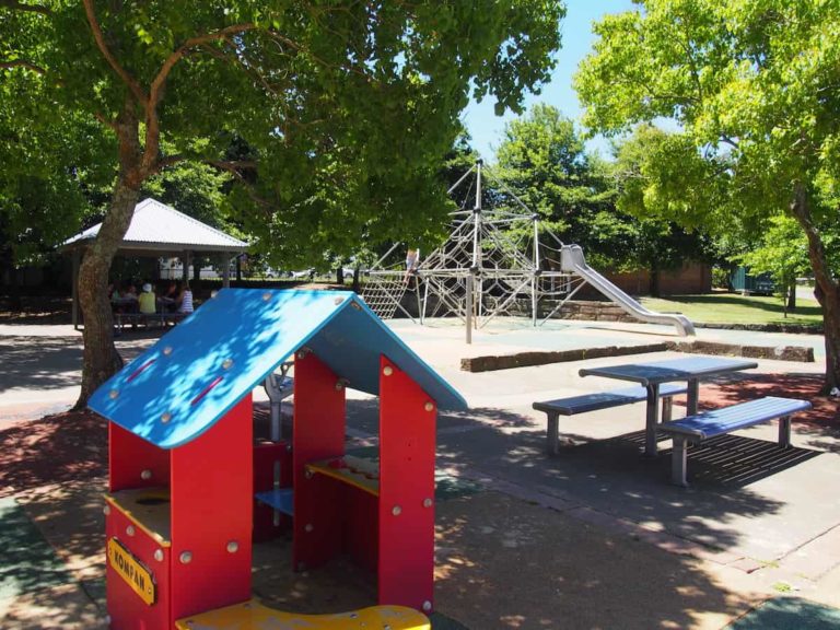 Lambton Park: Pool, Playground & Paved Paths