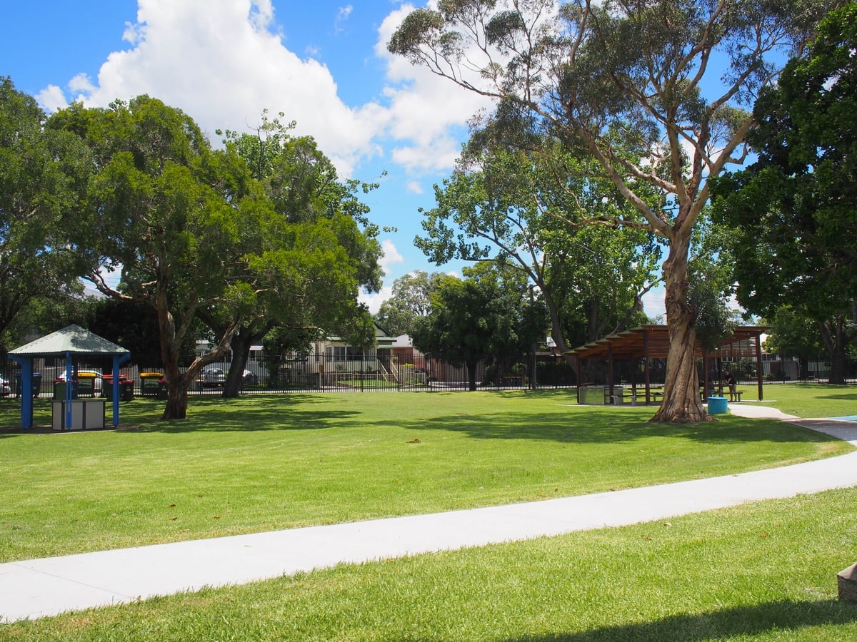 Cool Off at Mayfield Swimming Pool - Newy with Kids
