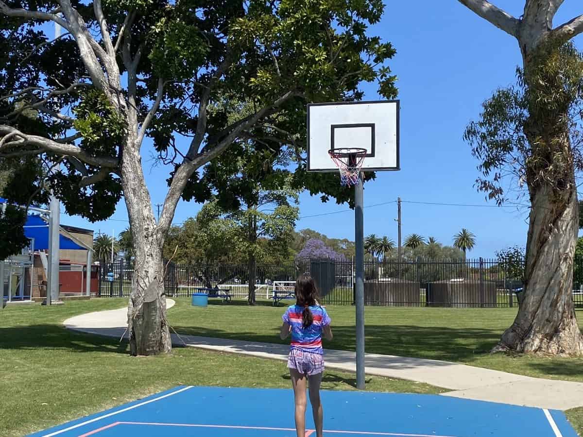 Cool Off at Mayfield Swimming Pool - Newy with Kids