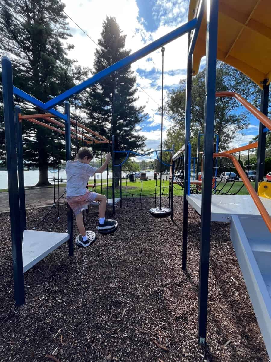 Great Views & a Lakeside Playground at Bolton Point Park - Newy with Kids