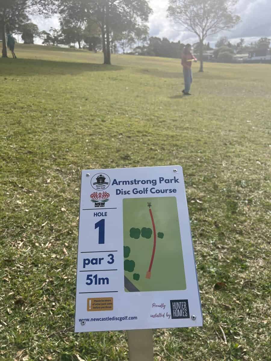Play Disc Golf with Frisbees at Armstrong Park in Lambton - Newy with Kids
